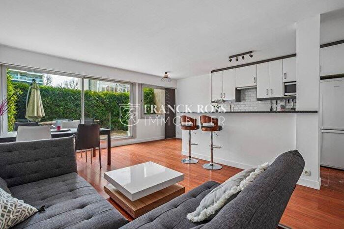 Appartement à louer - Ile de la Jatte, Neuilly-sur-Seine - 3 pièces - 2 chambres