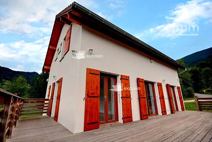 Maison à louer - Theys - 5 pièces - 4 chambres