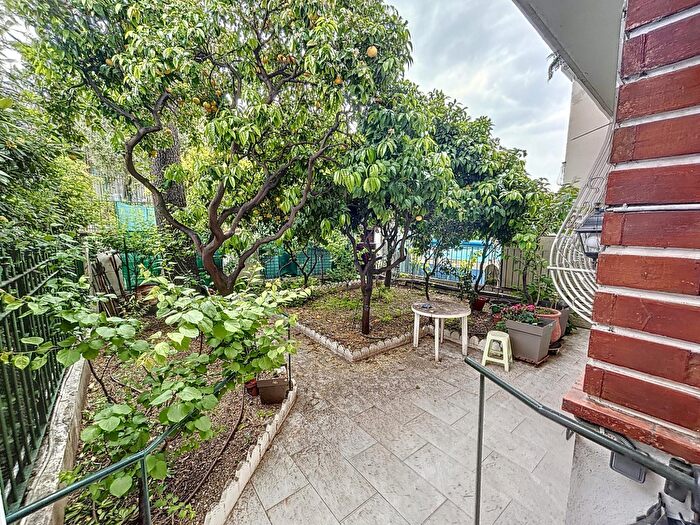 Maison à vendre - Nice, Valrose - 4 pièces - 3 chambres