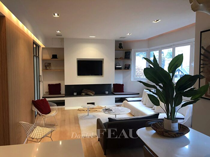 Appartement 3 pièces à Paris 16ème, Porte de Saint-Cloud, Auteuil-Sud, à louer