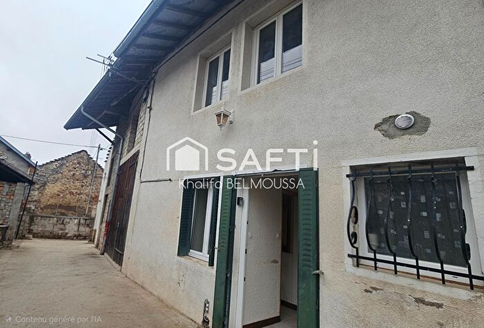 Maison à vendre - Colomieu - 6 pièces - 4 chambres