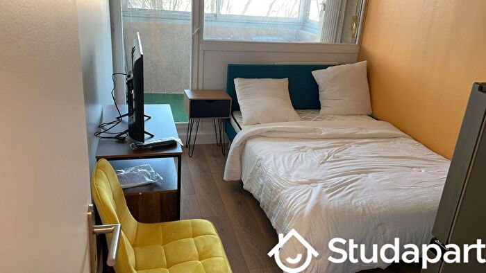 Appartement à louer - Les Hautes Varennes, Boissy-Saint-Léger - 1 pièce - 1 chambre