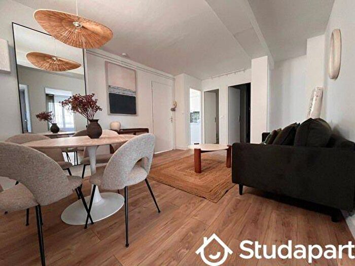 Appartement 4 pièces à louer - Barbâtre-Saint Remy-Verrerie, Reims