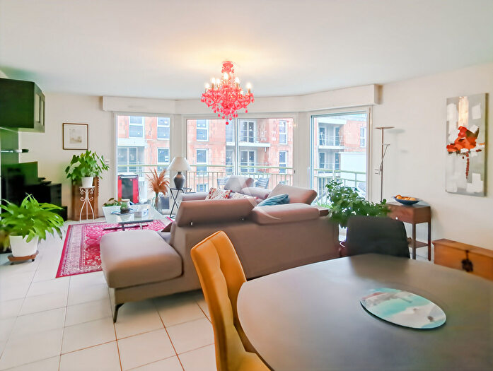 Appartement à vendre - Challans, Centre-ville - 3 pièces - 2 chambres