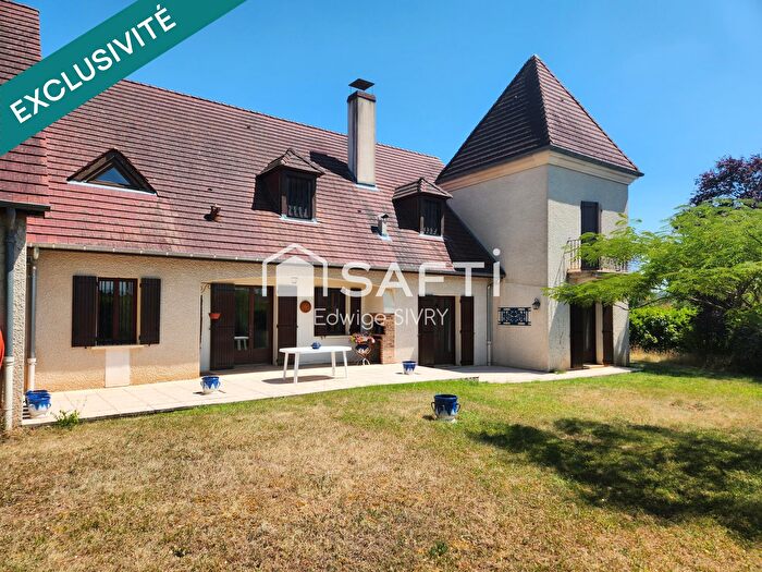 Maison 6 pièces à vendre à Vitteaux