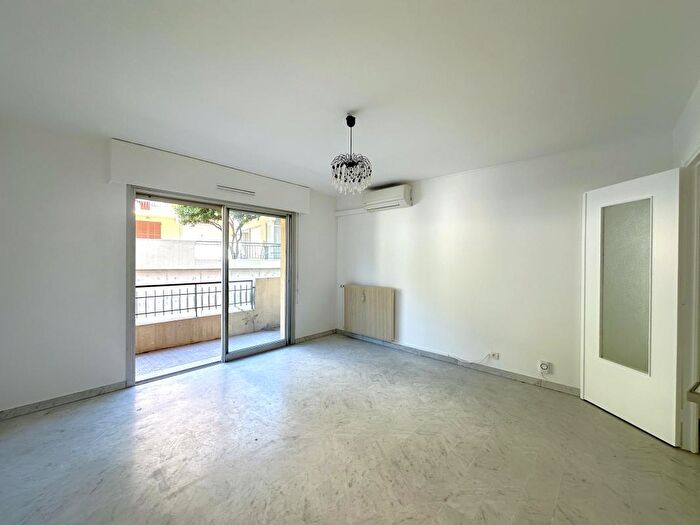 Appartement 3 pièces à Menton, Haut Borrigo, Saint-Paul-Garavan, Vallée de Gorbio, à louer