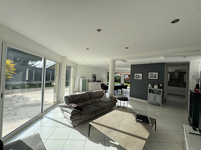 Maison à vendre - Saint-Saturnin - 7 pièces - 5 chambres