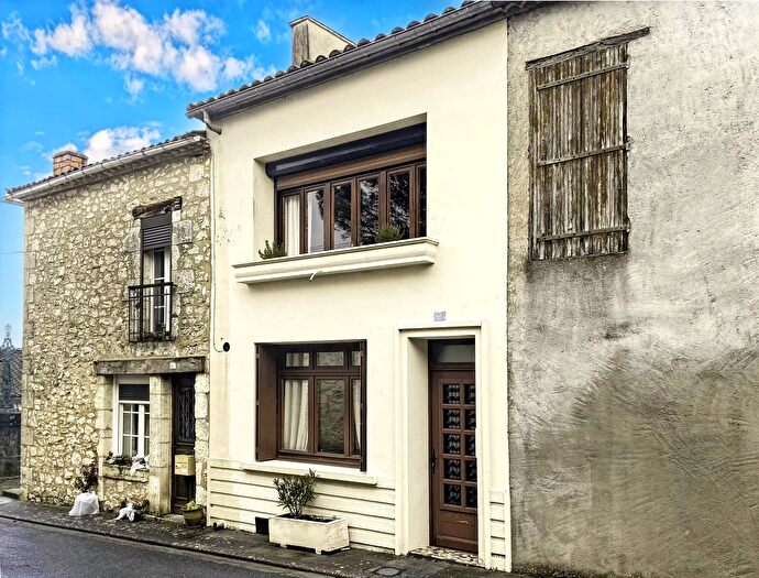 Maison à vendre - Castillonnès - 6 pièces - 2 chambres