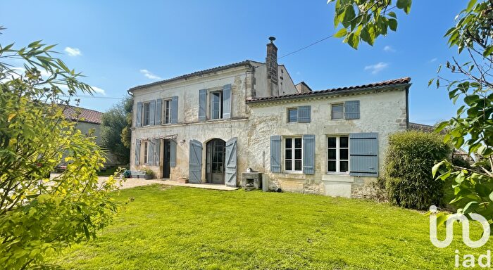 Maison à vendre - Bercloux - 7 pièces - 5 chambres