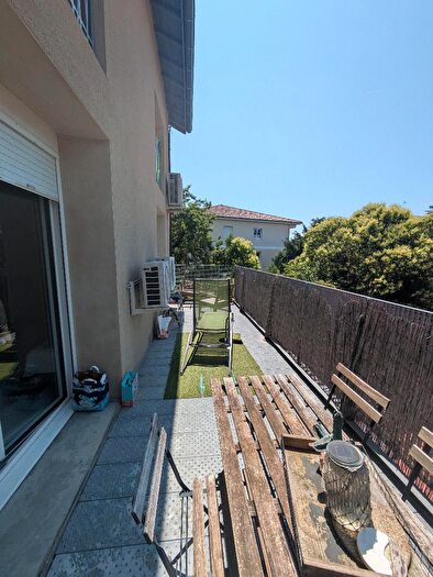 Appartement à louer - Romans-sur-Isère, Etournelles, Gloriette, Pierrottes, Valettes - 3 pièces - 2 chambres