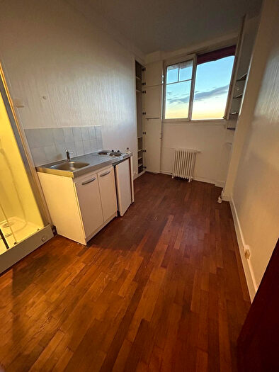 Appartement à louer - Montmorency, Bas Montmorency - 1 pièce