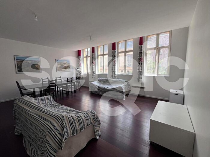 Hellemmes-Lille, Hellemmes, Barrière - Appartement 4 pièces à louer