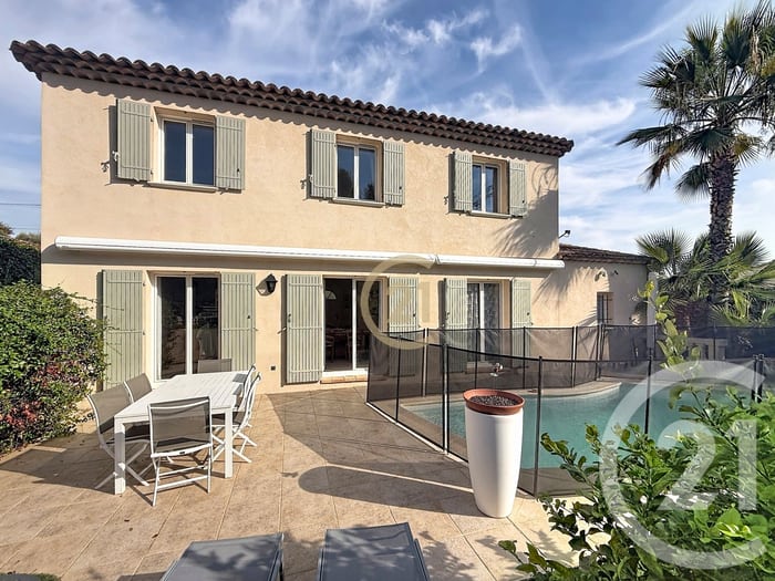 Maison 4 pièces à vendre à Antibes, Antibes-les-Pins, Trianon, Le Fournel, Peyregoue