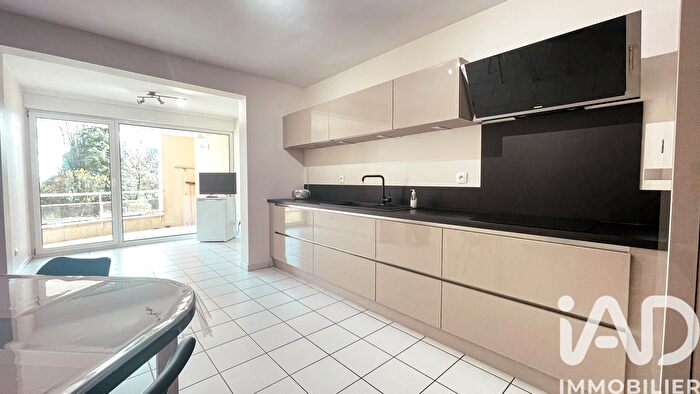 Appartement à vendre - Cosnes-et-Romain - 4 pièces - 2 chambres