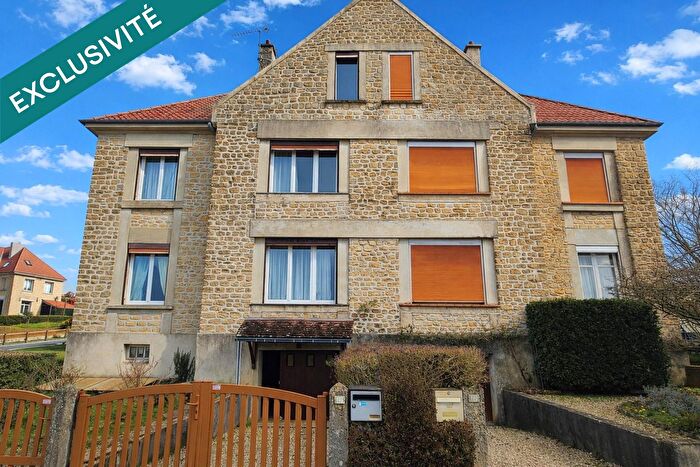 Maison à vendre - Mouzon - 5 pièces - 3 chambres