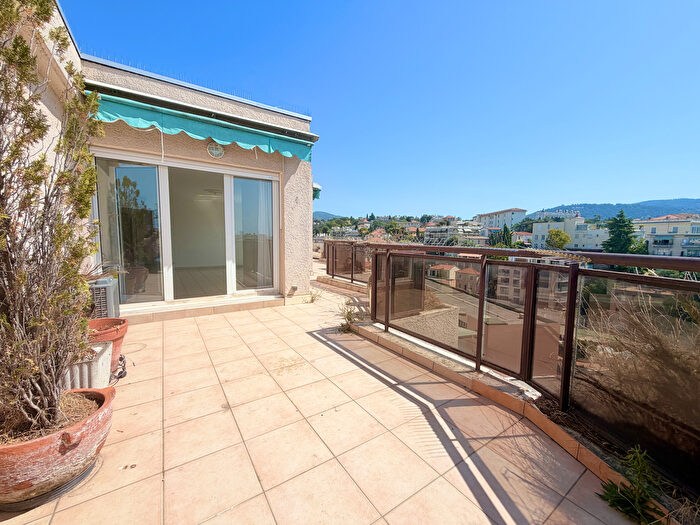 Nice, Saint-Lambert, Bas-Cimiez - Appartement 4 pièces à vendre