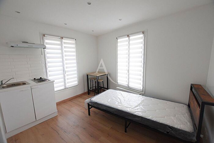 Centre Ville, Pontoise - Appartement 1 pièce à louer