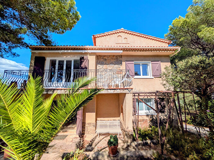 Maison à vendre - Six-Fours-les-Plages, Font de Fillol, Rayolet, Le Brusc - 10 pièces - 6 chambres