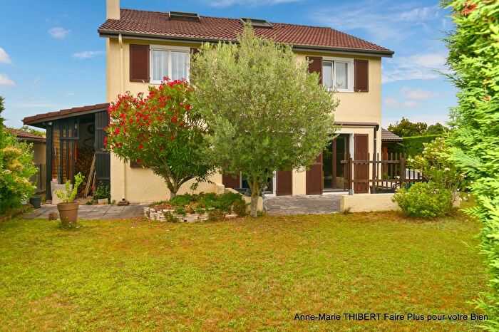 Chassieu : Maison 6 pièces à vendre