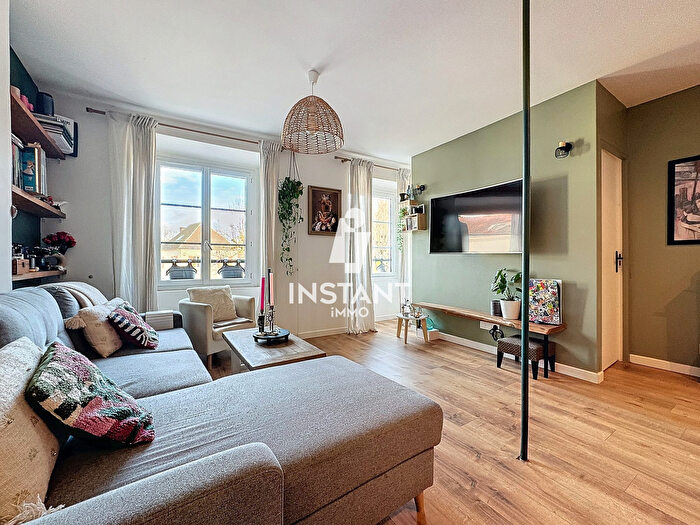 Appartement à vendre - Lésigny - 3 pièces - 2 chambres