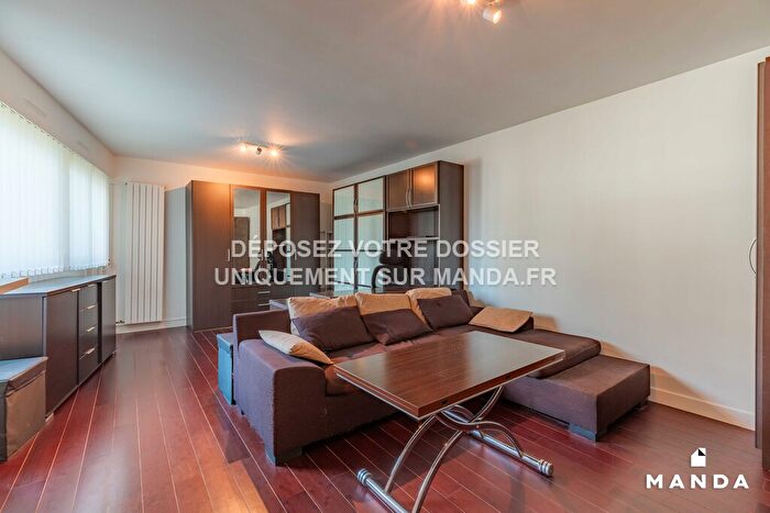Appartement à louer - Courbevoie, Bécon - 1 pièce
