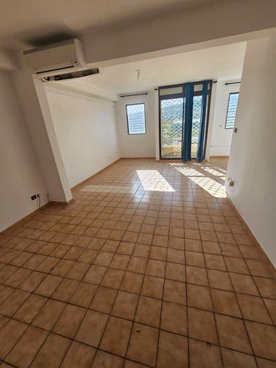Appartement 1 pièce à Fort-de-France, à louer