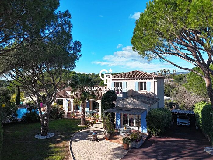 Maison à vendre - Fréjus, La Tour de Mare - 6 pièces - 3 chambres