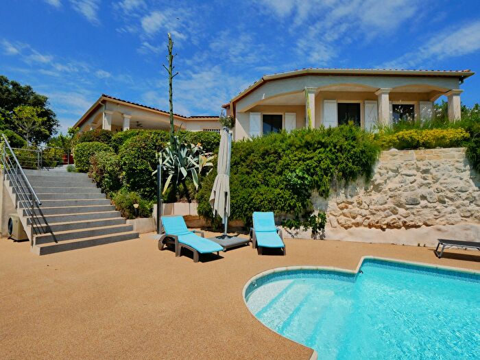 Maison à vendre - Sommières - 5 pièces - 4 chambres