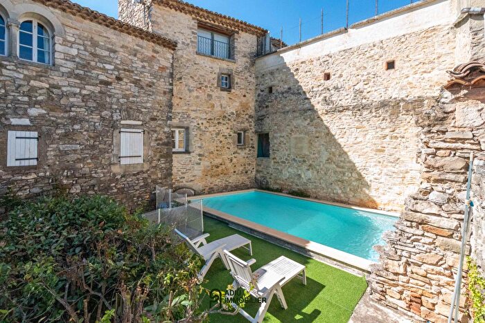 Maison à vendre - Vézénobres - 8 pièces - 4 chambres