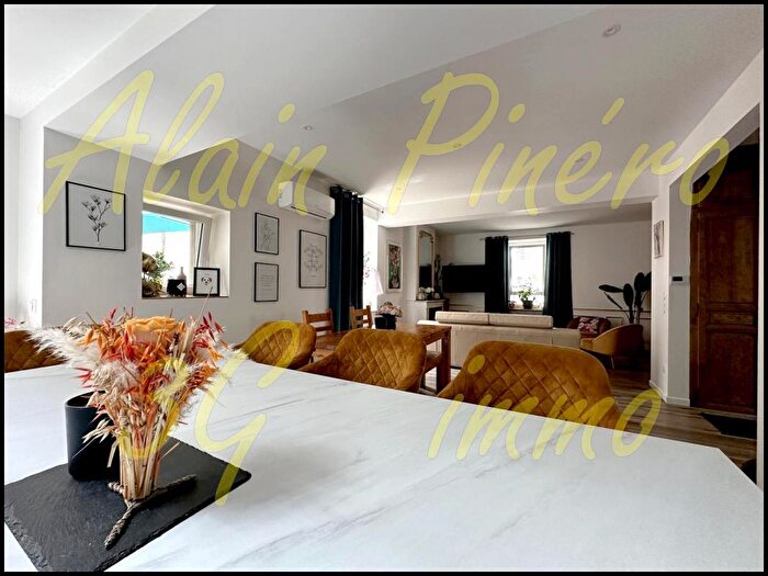 Maison à vendre - Millau, République, Beauregard, Cales - 7 pièces - 6 chambres