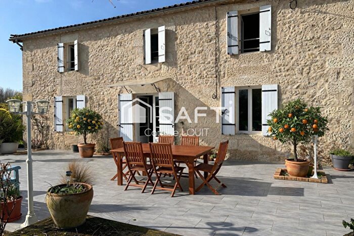 Maison à vendre - Montignac - 6 pièces - 5 chambres