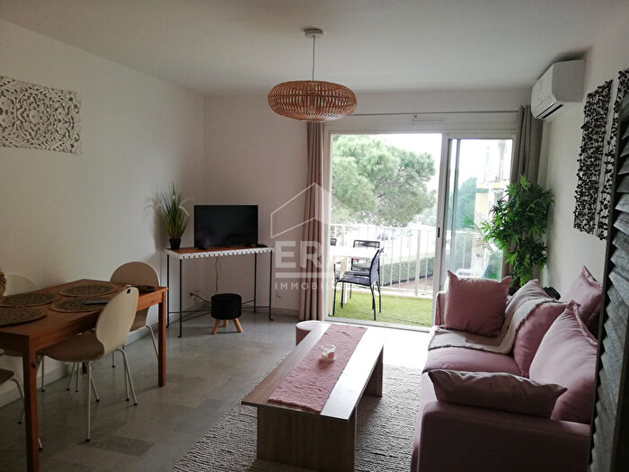Appartement à vendre - Fréjus, Fréjus Plage - 2 pièces - 1 chambre