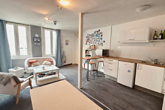 Appartement à vendre - Lille, Vieux Lille - 2 pièces - 1 chambre