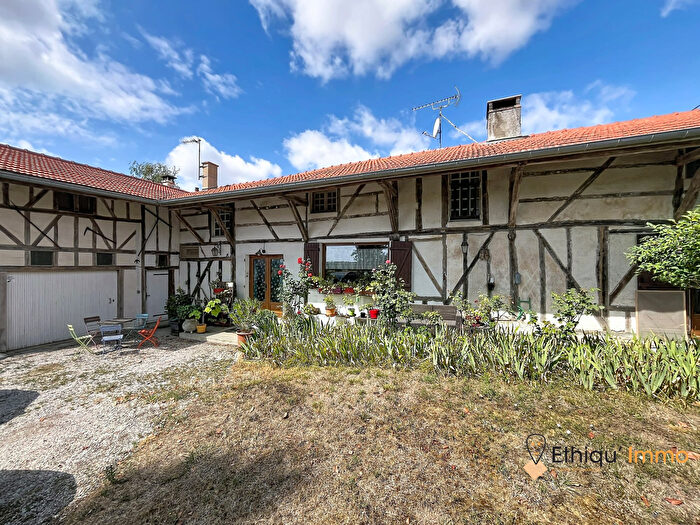 Maison 10 pièces à Droyes, à vendre