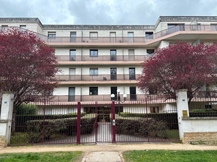 Appartement à louer - Dijon, Colombière, Parc Chevreul - 4 pièces - 3 chambres