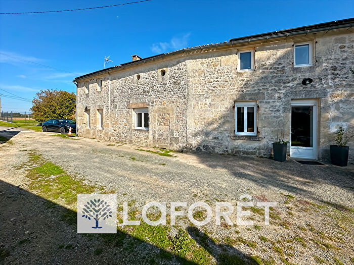 Maison à vendre - Rétaud - 6 pièces - 4 chambres