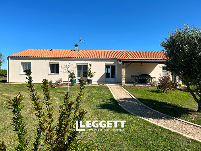Saint-Romans-lès-Melle : Maison 7 pièces à vendre