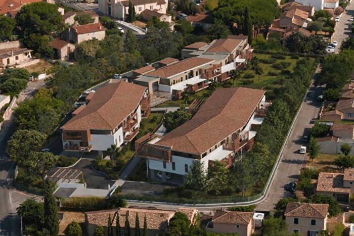 Appartement à vendre - La Londe-les-Maures - 4 pièces - 3 chambres