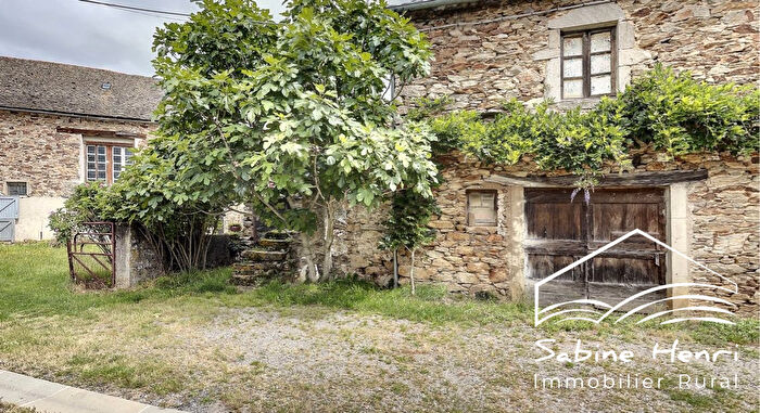 Maison à vendre - Sauveterre-de-Rouergue - 7 pièces - 4 chambres