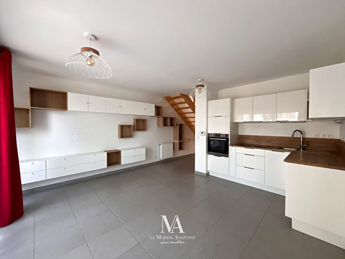Avrillé, Ardenne, les Raffoux, Plateau de la Mayenne : Maison 5 pièces à louer