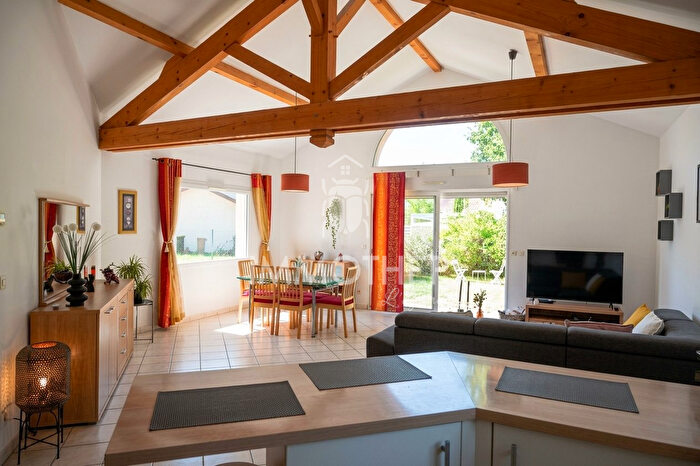 Maison 5 pièces à vendre à La Buisse