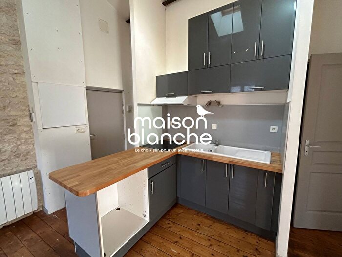 Appartement à louer - Nord, Surgères - 3 pièces - 2 chambres