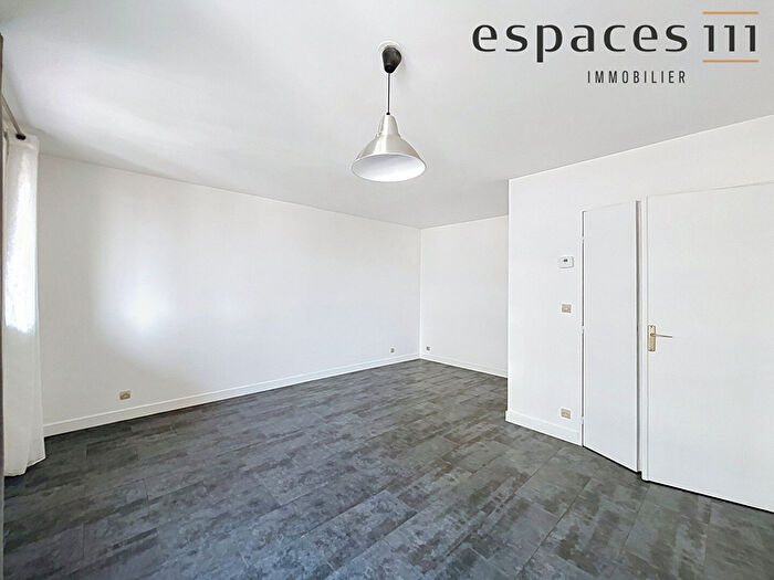 Montigny-le-Bretonneux, Saint-Quentin - Appartement 2 pièces à louer