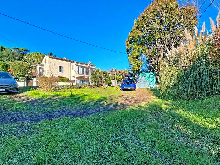 Maison à vendre - Le Bousquet-dOrb - 5 pièces - 3 chambres