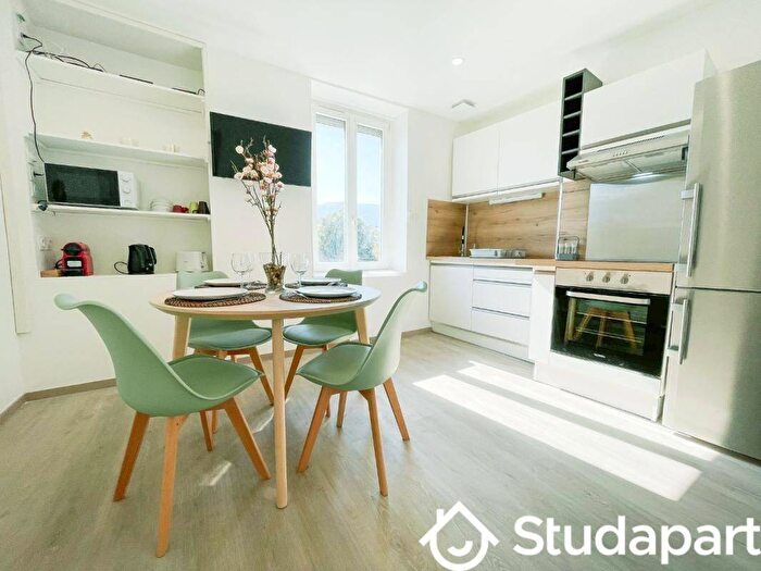 Appartement à louer - Saint Laurent, Grenoble - 3 pièces - 1 chambre