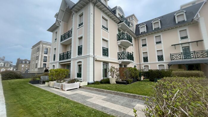 Appartement à vendre - Dinard, Centre-ville, Plage de lEcluse, Pointe du Moulinet - 2 pièces - 1 chambre