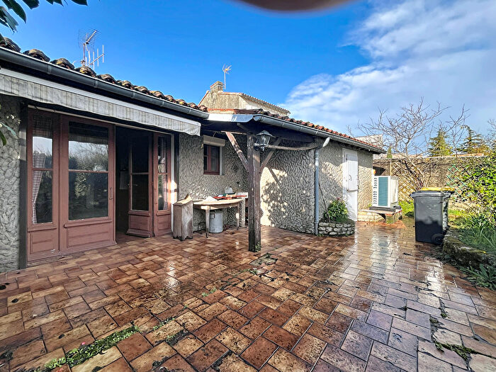 Maison à vendre - Pissotte - 5 pièces - 3 chambres