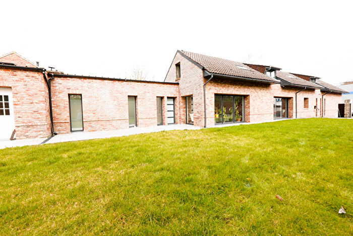 Maison à vendre - Wavrin - 8 pièces - 4 chambres