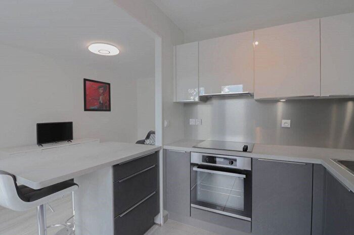 Appartement 2 pièces à Grand Parc, Bordeaux, à louer