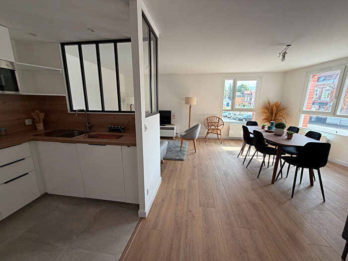 Appartement 3 pièces à vendre à Loos, Centre-ville
